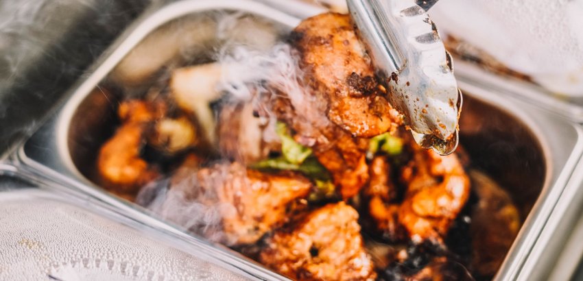 Servicios de catering de línea caliente en Madrid | Jumela Romero